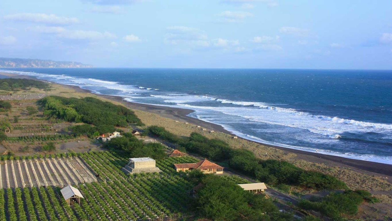 Pantai Pandansari ?️ HTM, Rute, Foto & Ulasan Pengunjung