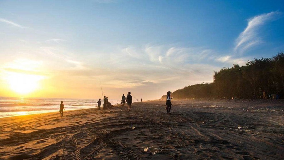 Pantai Baros ?️ HTM, Rute, Foto & Ulasan Pengunjung