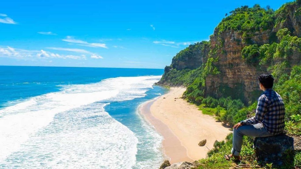 Pantai Seruni ?️ HTM, Rute, Foto & Ulasan Pengunjung