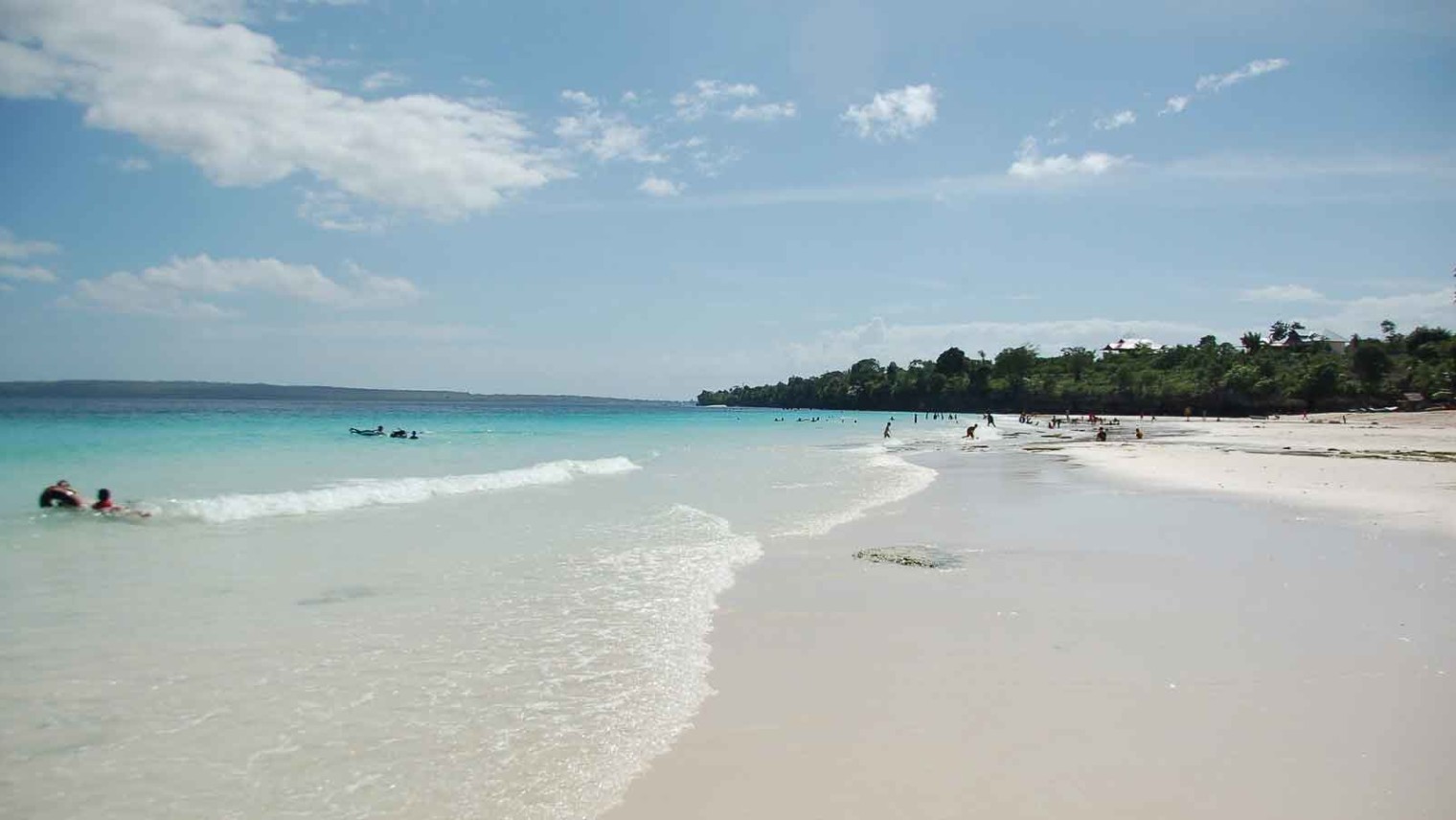 3 Rekomendasi Wisata Pantai 🏖️ di Bau-Bau, Sulawesi Tenggara