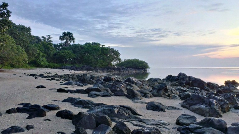 Pantai Ria Kenjeran 🏖️ HTM, Rute, Foto & Ulasan Pengunjung