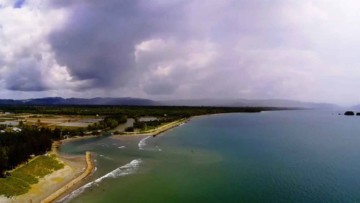 Pantai Monpera 🏖️ HTM, Rute, Foto & Ulasan Pengunjung