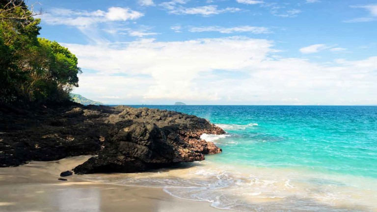 Pantai Ria Kenjeran 🏖️ HTM, Rute, Foto & Ulasan Pengunjung