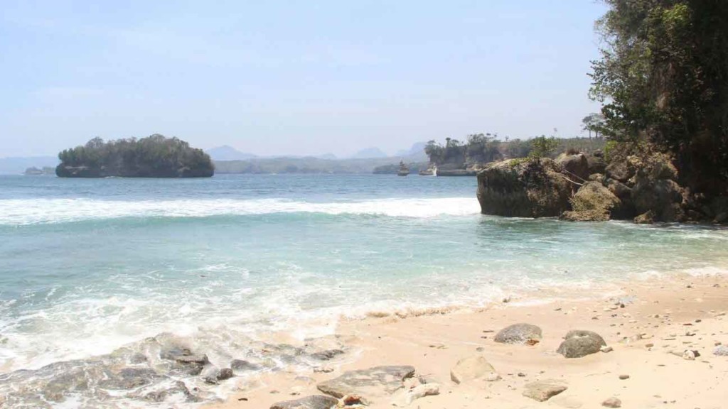 Pantai Godeg ?️ HTM, Rute, Foto & Ulasan Pengunjung