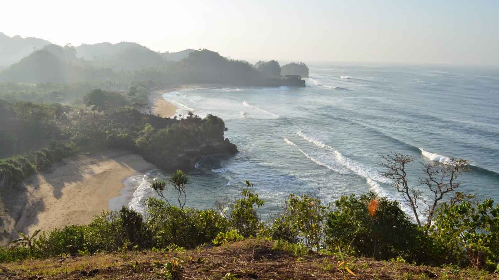 Pantai Cipta 🏖️ HTM, Rute, Foto & Ulasan Pengunjung