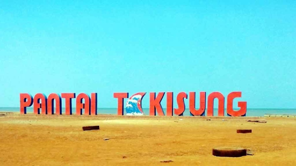 Pantai Ria Kenjeran 🏖️ HTM, Rute, Foto & Ulasan Pengunjung