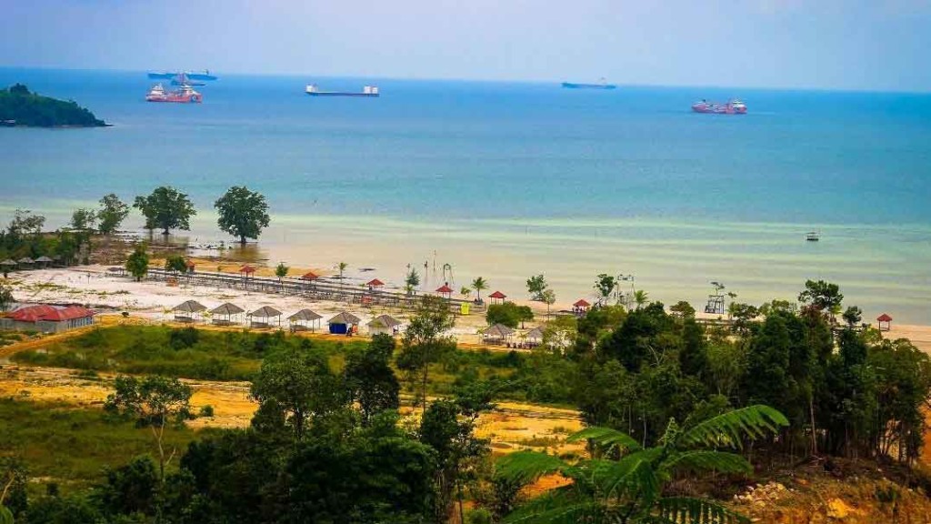 Pantai Pulisan 🏖️ HTM, Rute, Foto & Ulasan Pengunjung