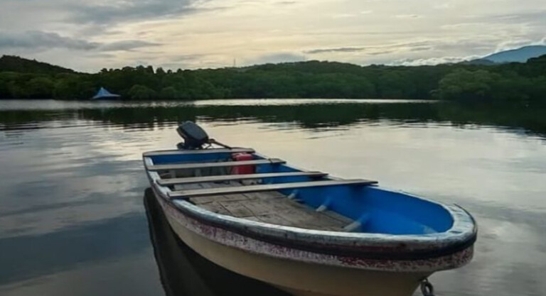 Pantai Hamadi ?️ HTM, Rute, Foto & Ulasan Pengunjung