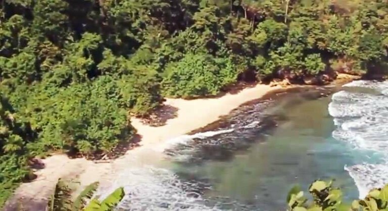 Pantai Godeg ?️ HTM, Rute, Foto & Ulasan Pengunjung