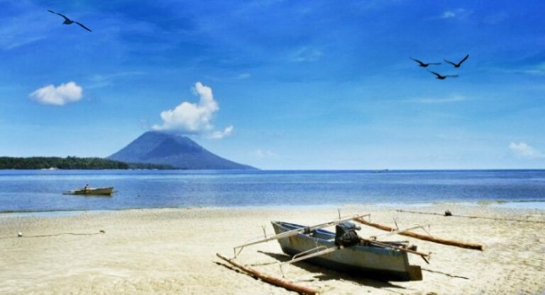 Pantai Malalayang ?️ HTM, Rute, Foto & Ulasan Pengunjung