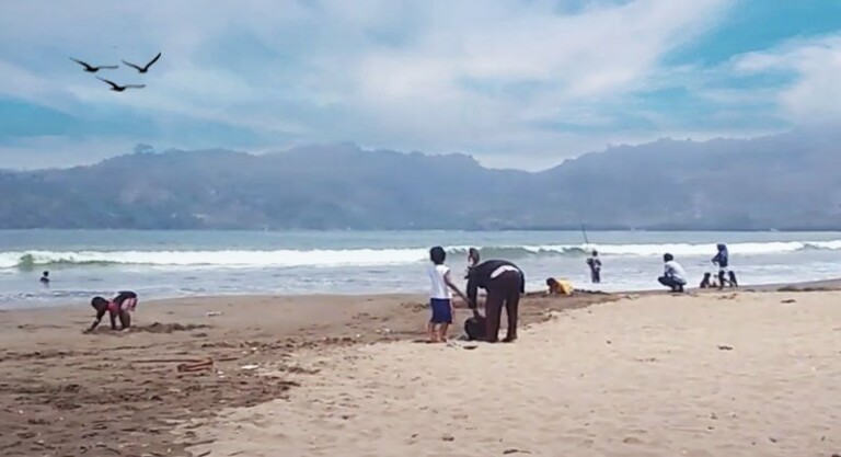 Pantai Sidem ?️ HTM, Rute, Foto & Ulasan Pengunjung