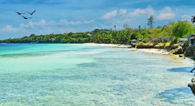 Pantai Lakeba ?️ HTM, Rute, Foto & Ulasan Pengunjung