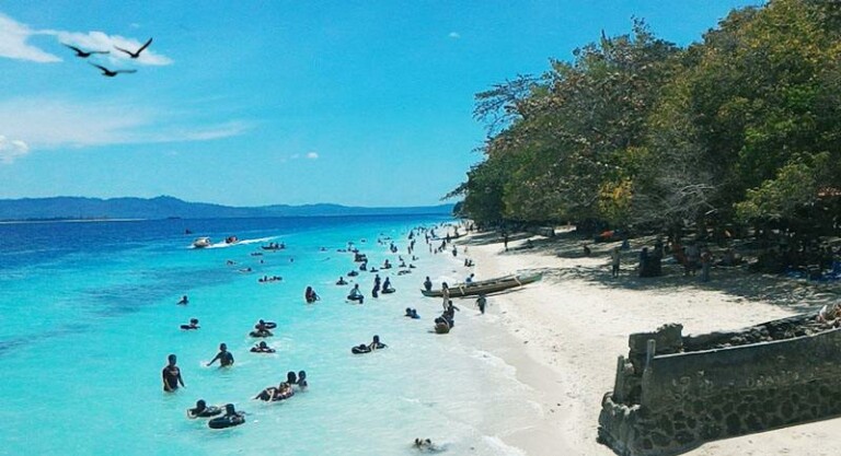 Pantai Liang ?️ HTM, Rute, Foto & Ulasan Pengunjung