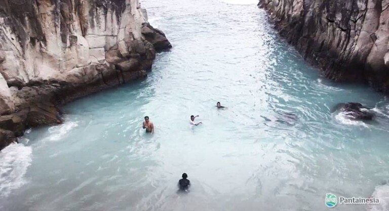 Pantai Patokan ?️ HTM, Rute, Foto & Ulasan Pengunjung